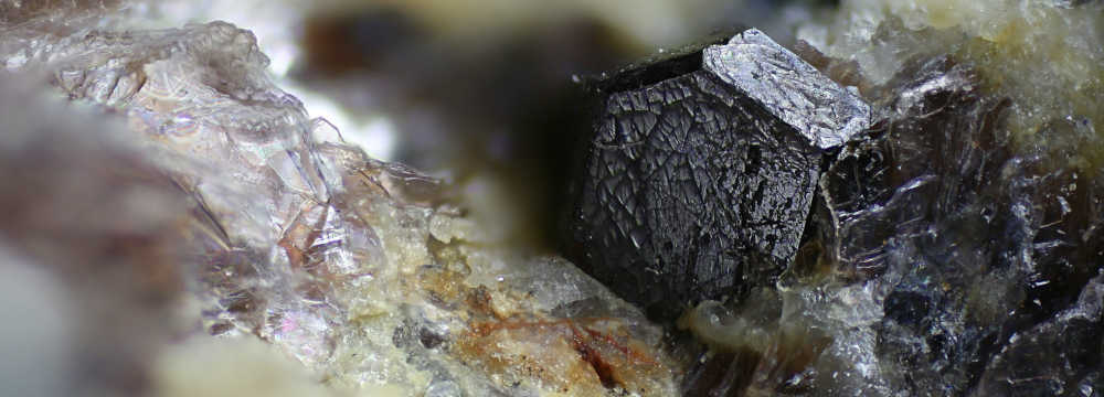 l'hélium dans les zircons montre une terre jeune